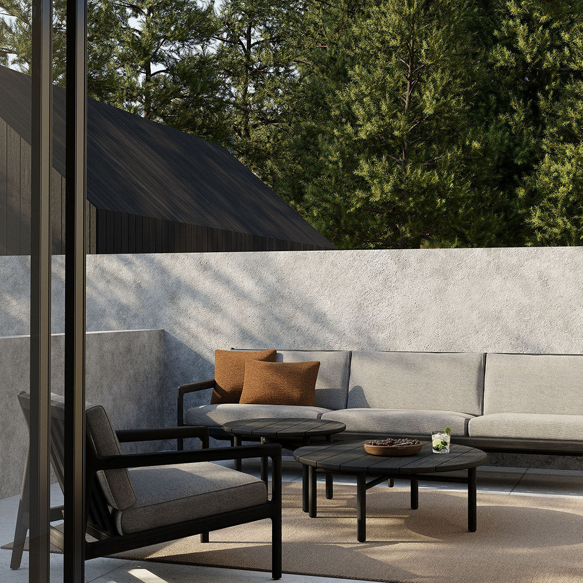 Quatro Outdoor Round Coffee Table – Life Interiors