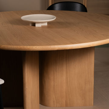 Fletcher Round Dining Table – Life Interiors