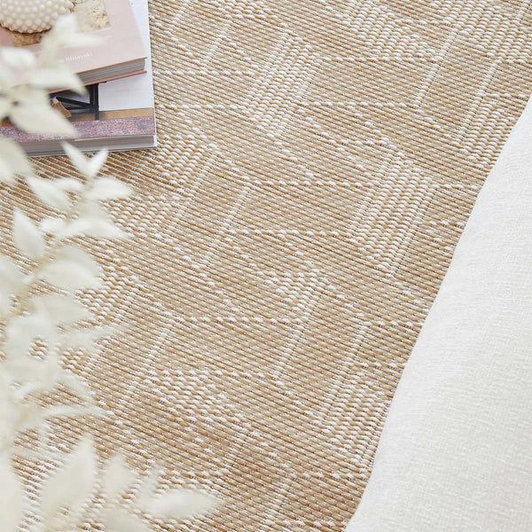 Patio Kudo Runner Rug (Natural) – Life Interiors