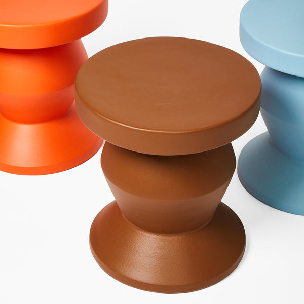 Pedestal Side Table (Chocolate) – Life Interiors