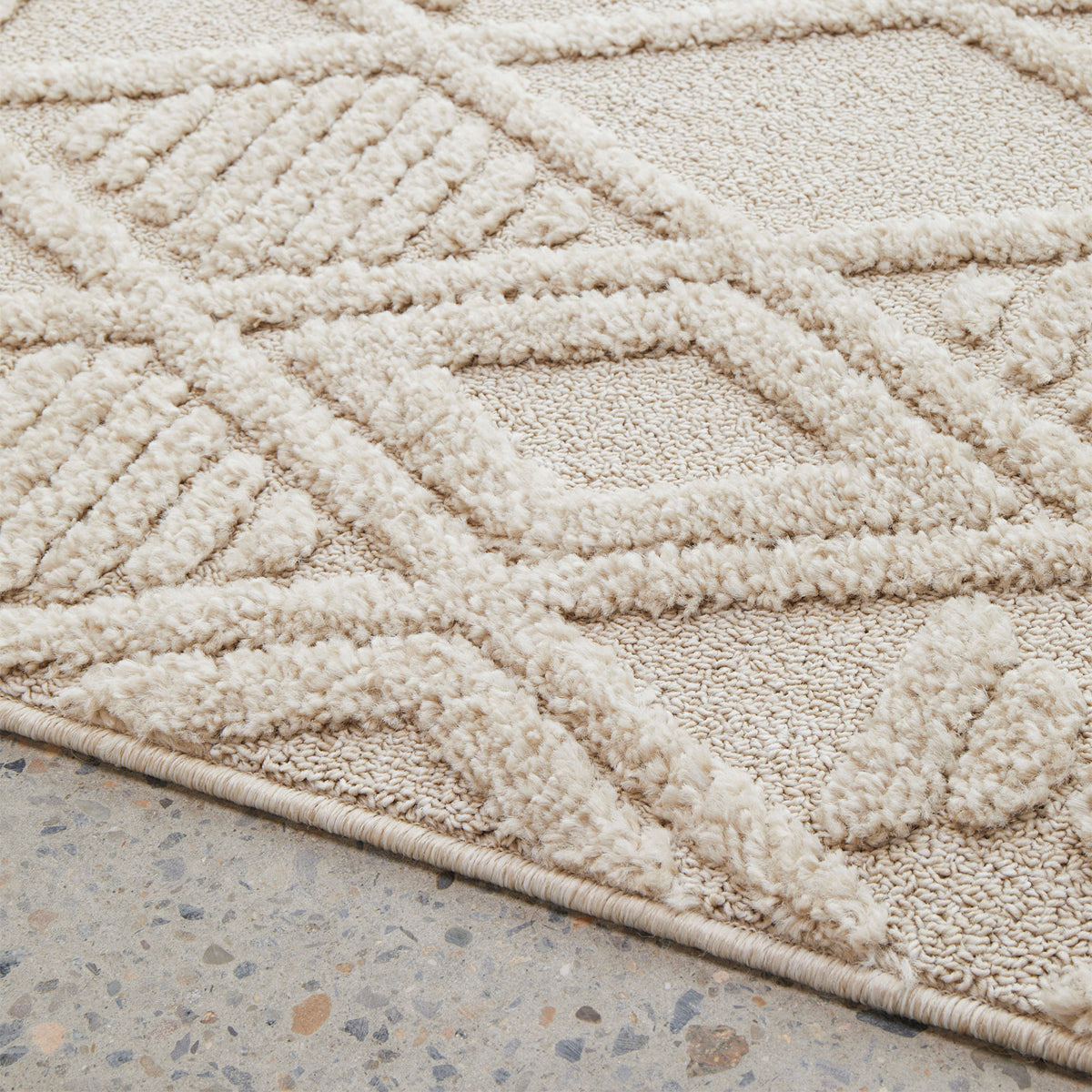 Power Loomed Polypropylene Rug | Buy Marigold Lisa Online – Life Interiors