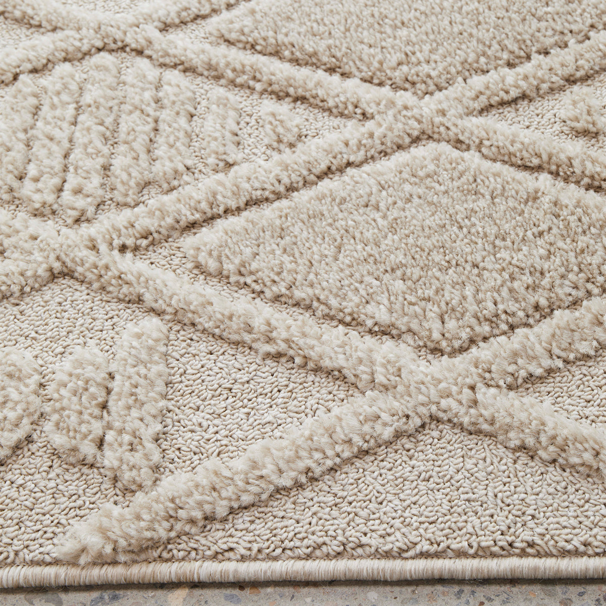 Power Loomed Polypropylene Rug | Buy Marigold Lisa Online – Life Interiors