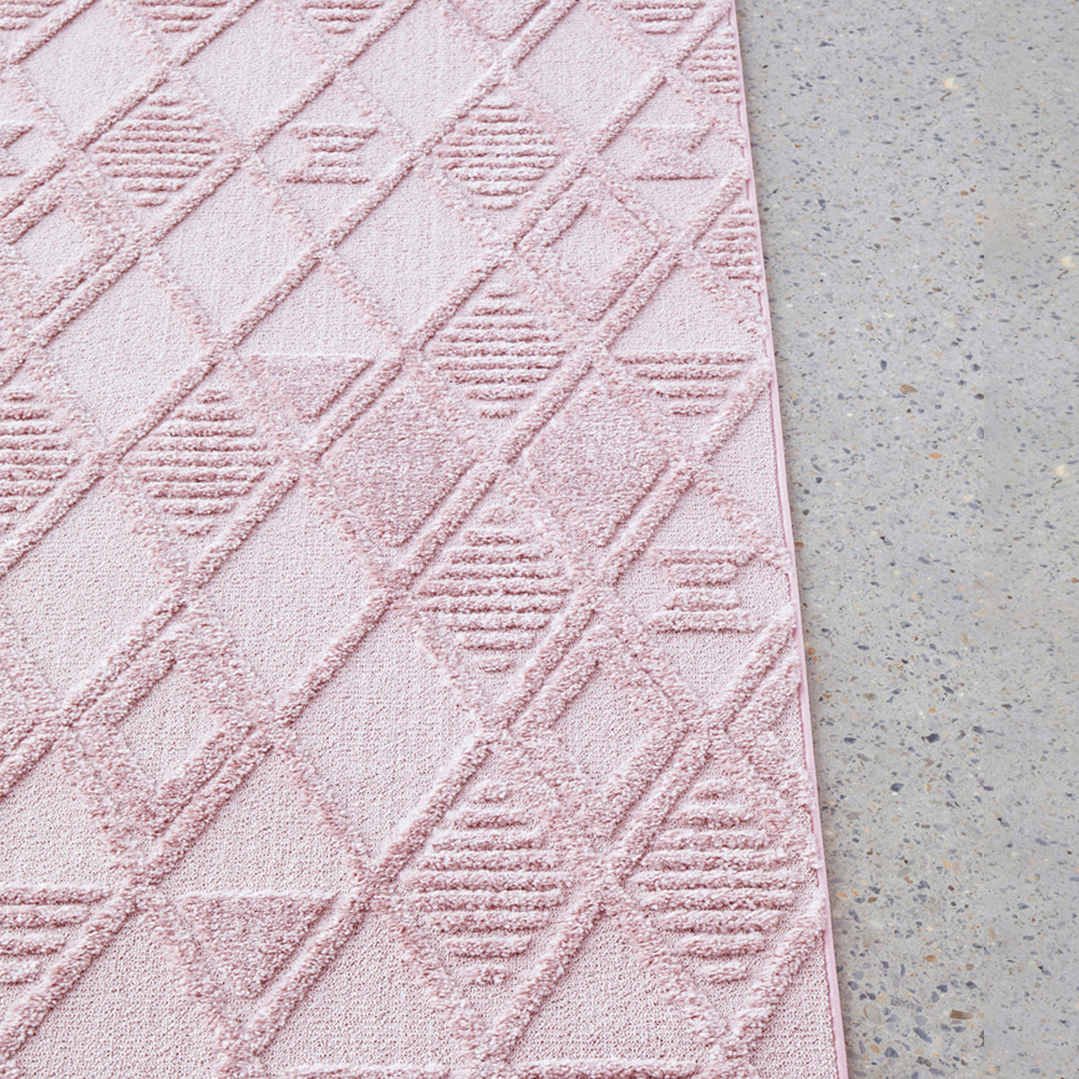 Power Loomed Polypropylene Rug | Buy Marigold Lisa Online – Life Interiors